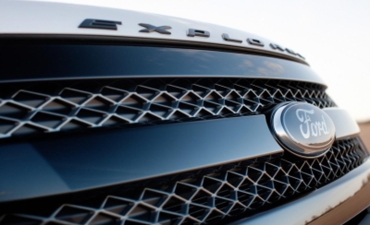 Genuine Ford Sport Style Black Grille - DB5Z-8200-BA | Levittown Ford