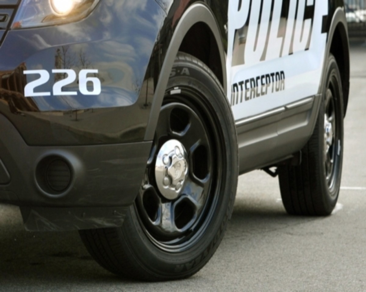 Ford Police Interceptor 18x8 Inch Black Steel Wheel - DG1Z-1015-A ...