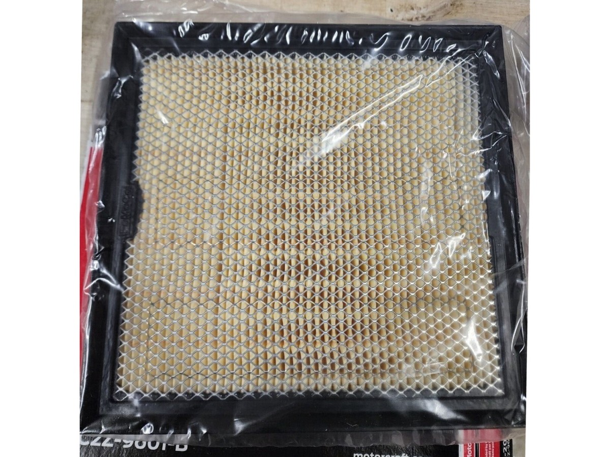 Ford Engine Air Filter Econoline 7.3L - LC2Z-9601-B | Levittown Ford