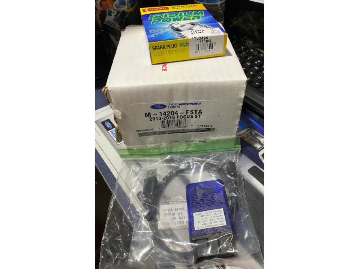 Ford Performance Calibration With Spark Plugs - M-14204-FSTA ...