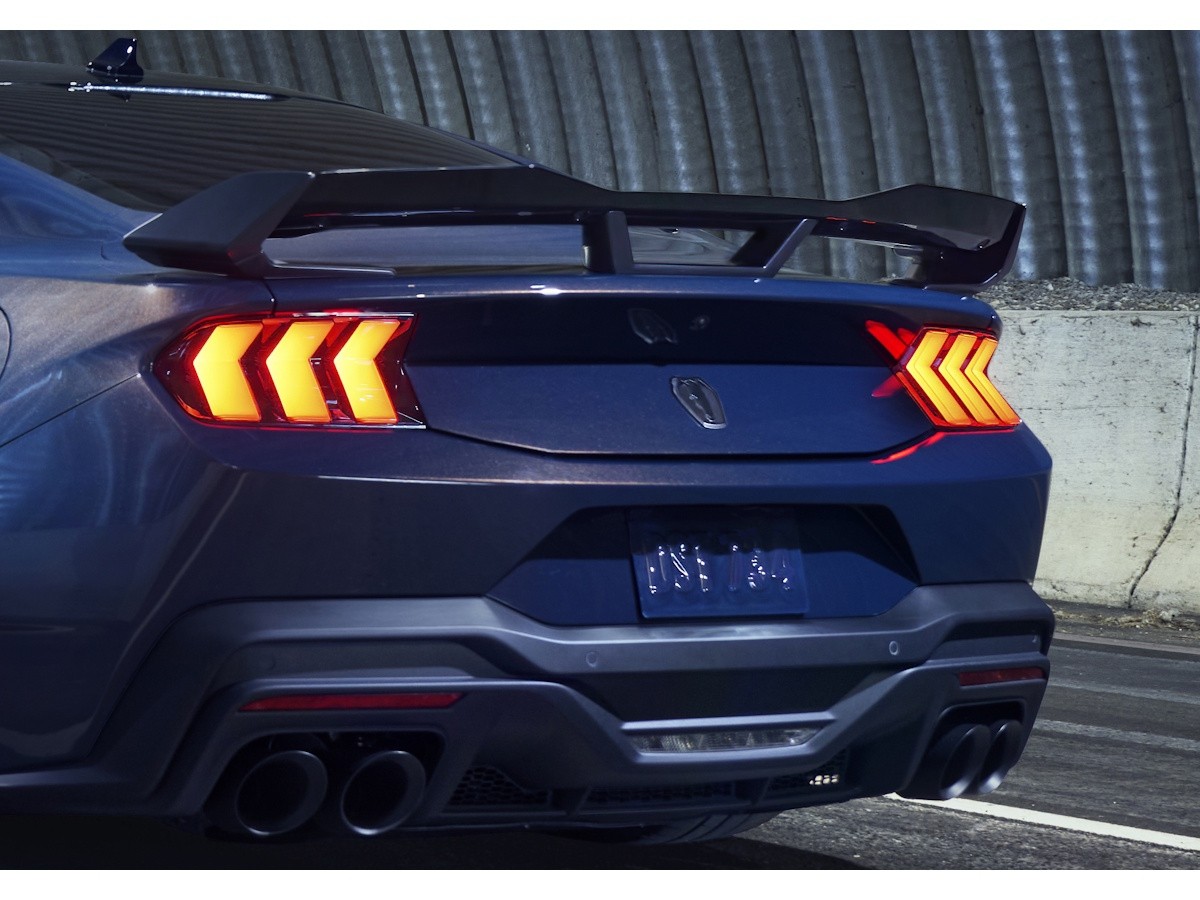 Ford Performance Dark Horse Rear Spoiler With Gurney Flap - M-16600 ...