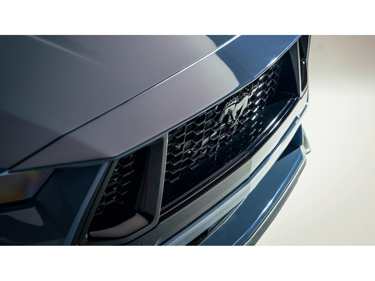 Ford Gloss Black Pony Grille Emblem From Nite Pony - PR3Z-8A224-B ...